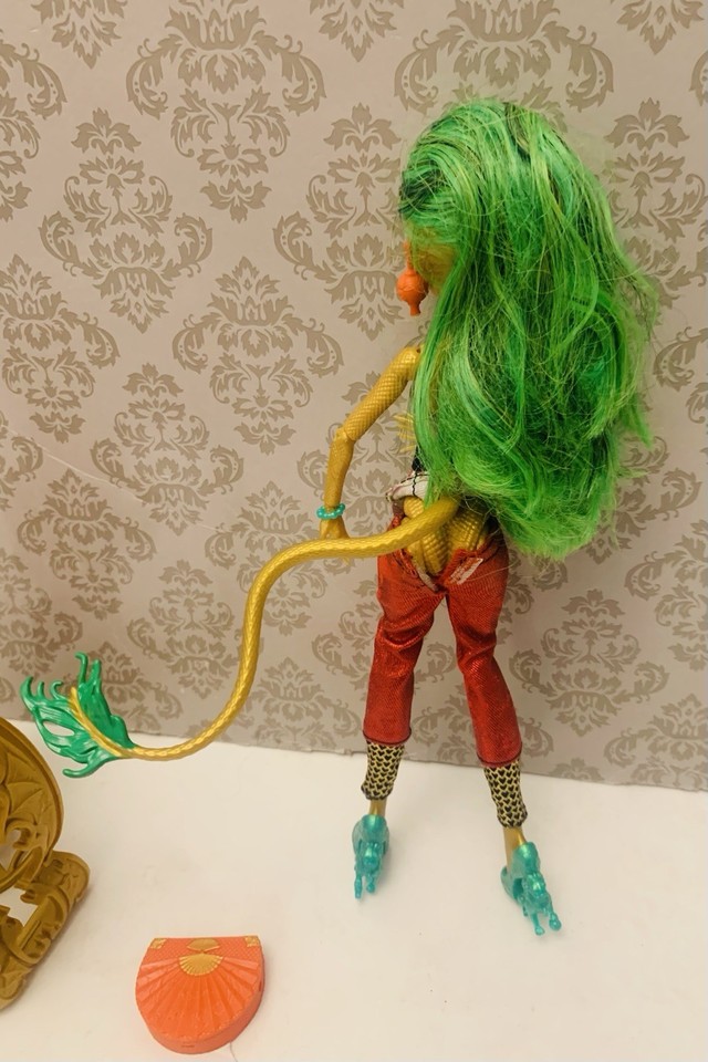 Monster High Doll - Scaremester Jinafire Long With Dj Booth B2 | eBay UK