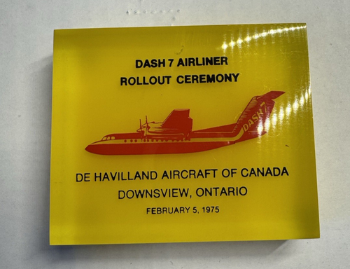 De Havilland Aircraft Paperweight Dash 7 Airliner Rollout Ceremony ...
