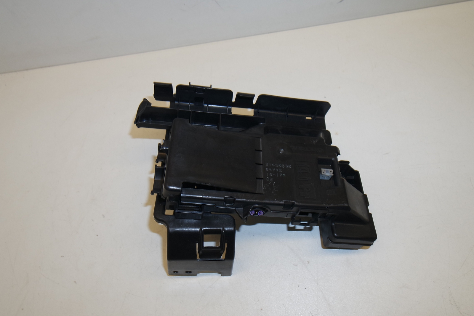 2016 VOLVO XC90 S90 POSITIVER BATTERIEKLEMMENKASTEN 31450530 | eBay