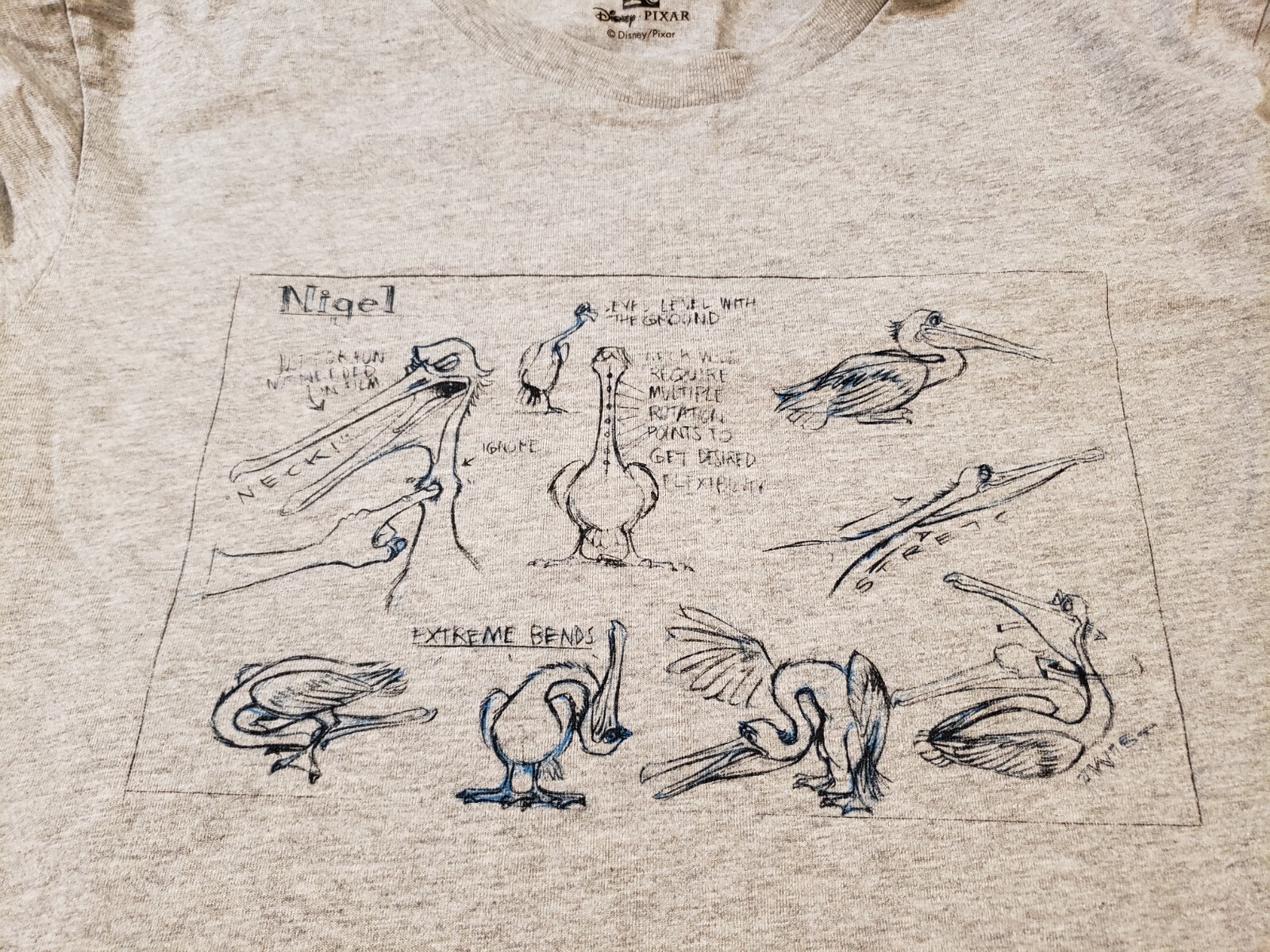 UNIQLO PIXAR Finding Nemo Men's Gray T-shirt Disney … - Gem