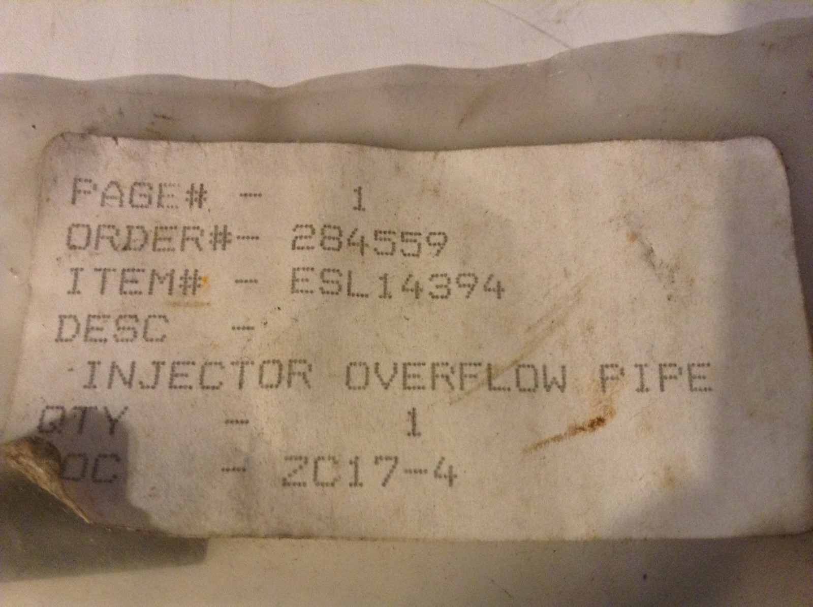 ESL14394 - A New Fuel Injector Overflow Pipe For A Farmtrac 35 Tractor ...