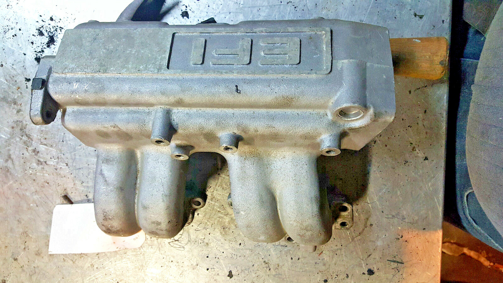 84-89 TOYOTA 22RE EFI INTAKE MANIFOLD UPPER 4RUNNER PICKUP CELICA TRUCK ...