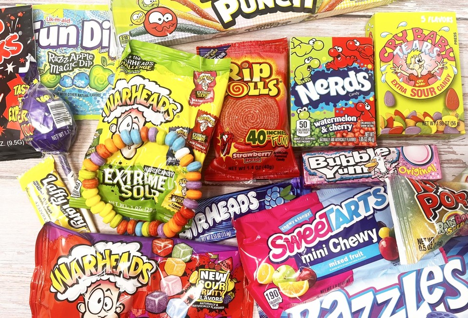 RETRO CANDY YUM ~ 1995 30th Birthday Nostalgic Candy Gift Basket Box ...