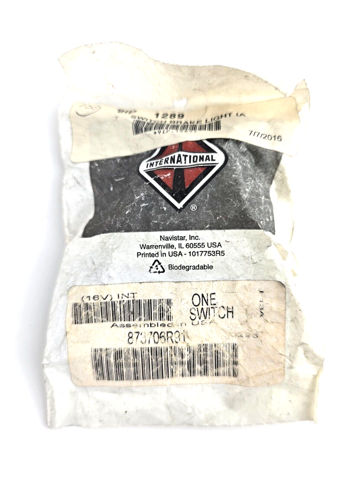 NOS International Navistar Brake Light Switch 873706R91 1/4" NPT | eBay