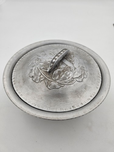 Vintage Everlast Hand Forged Hammered Aluminum Bowl W Cute Pea Handled ...