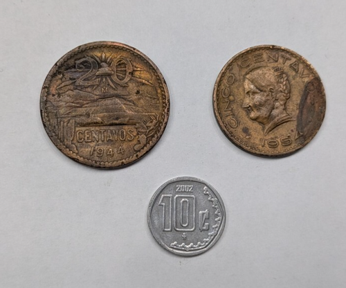 Lot of 3 Older Mexican coins (1944 20 Centavos, 1954 Cinco Centavos ...