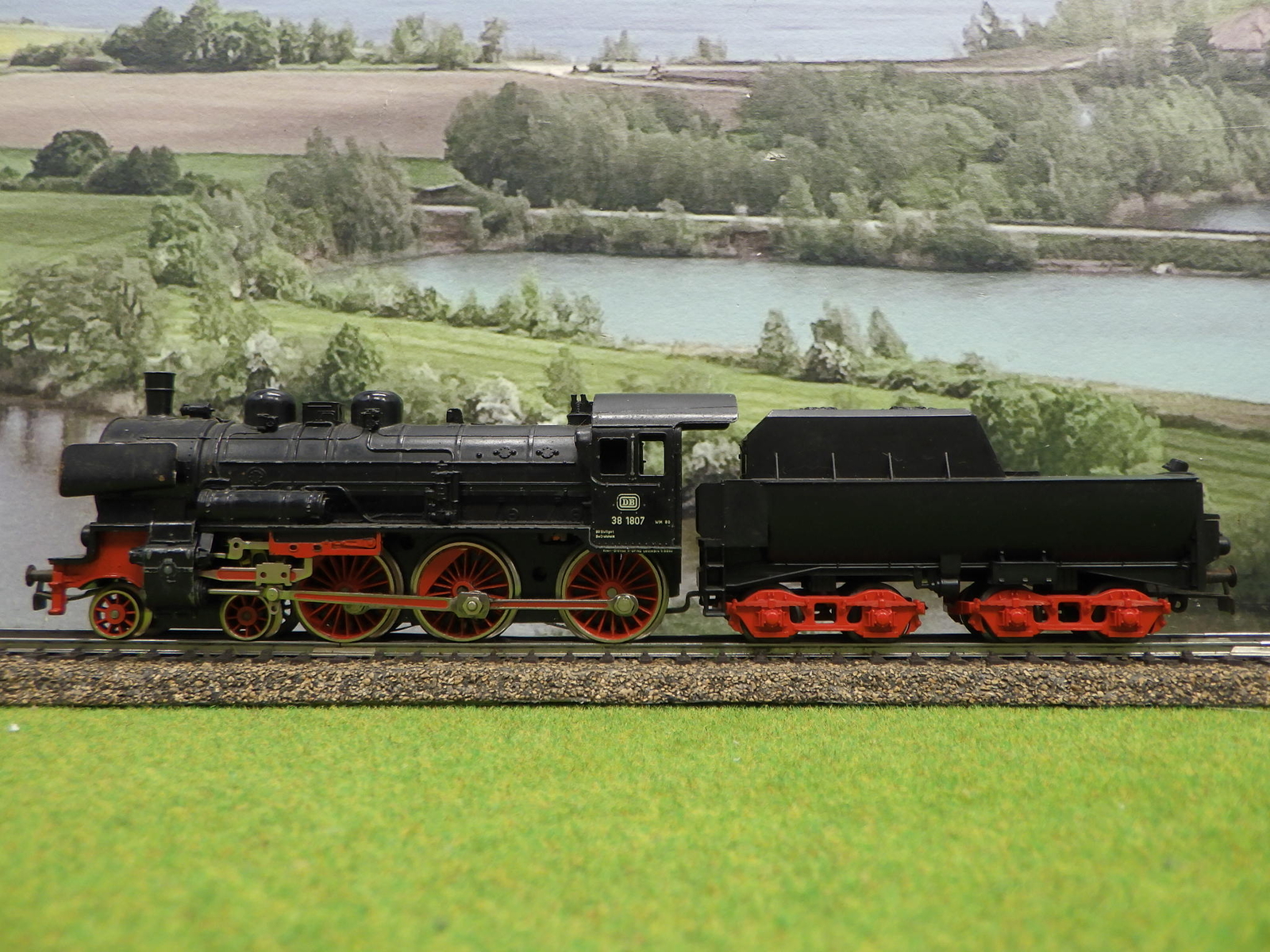 Märklin AC H0 Schlepptenderlok BR 38 1807 DB (VR) X1684 | eBay