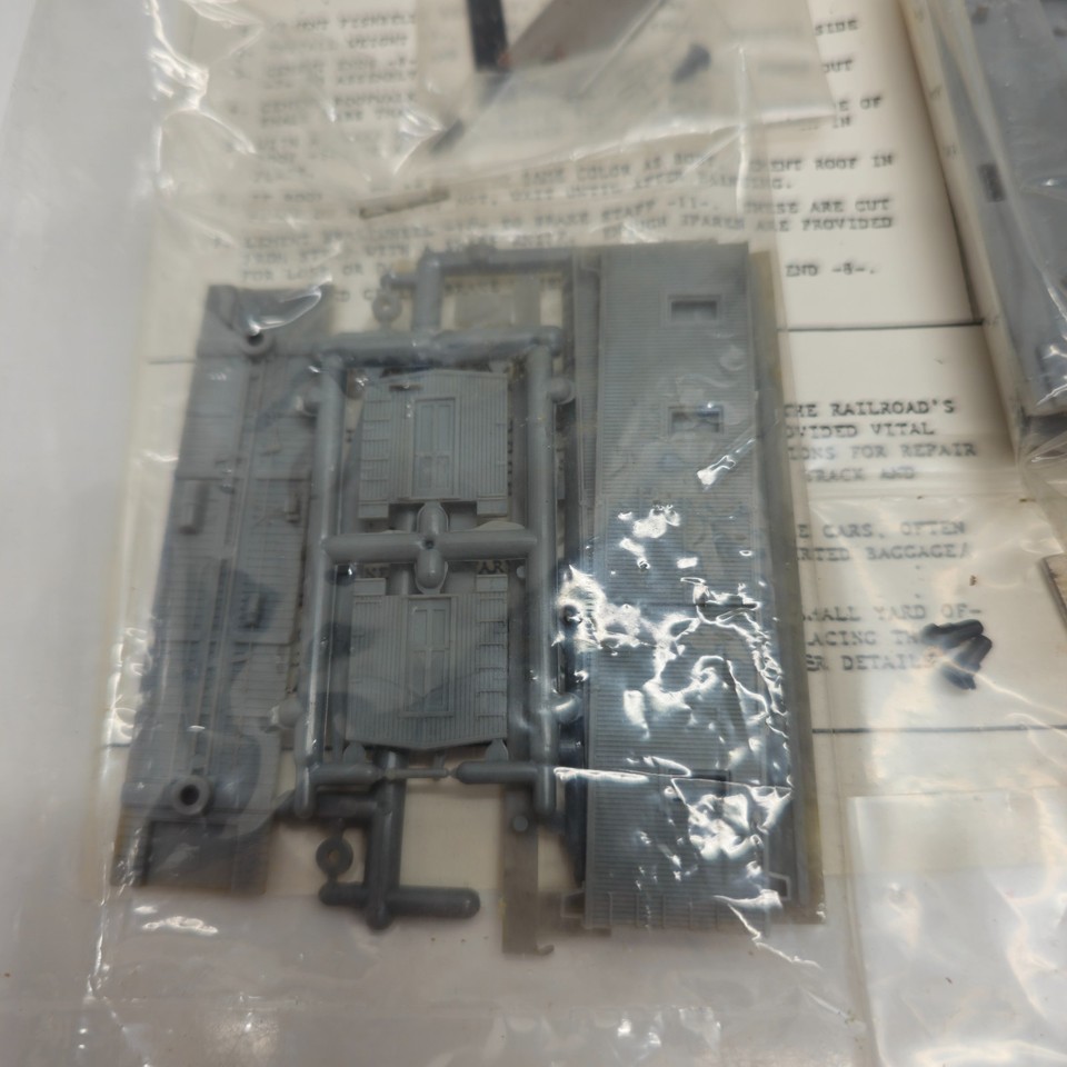 Micro-Trains Dimi-Trains N Scale Crew Car Body Kit No. 1104 Detailed ...