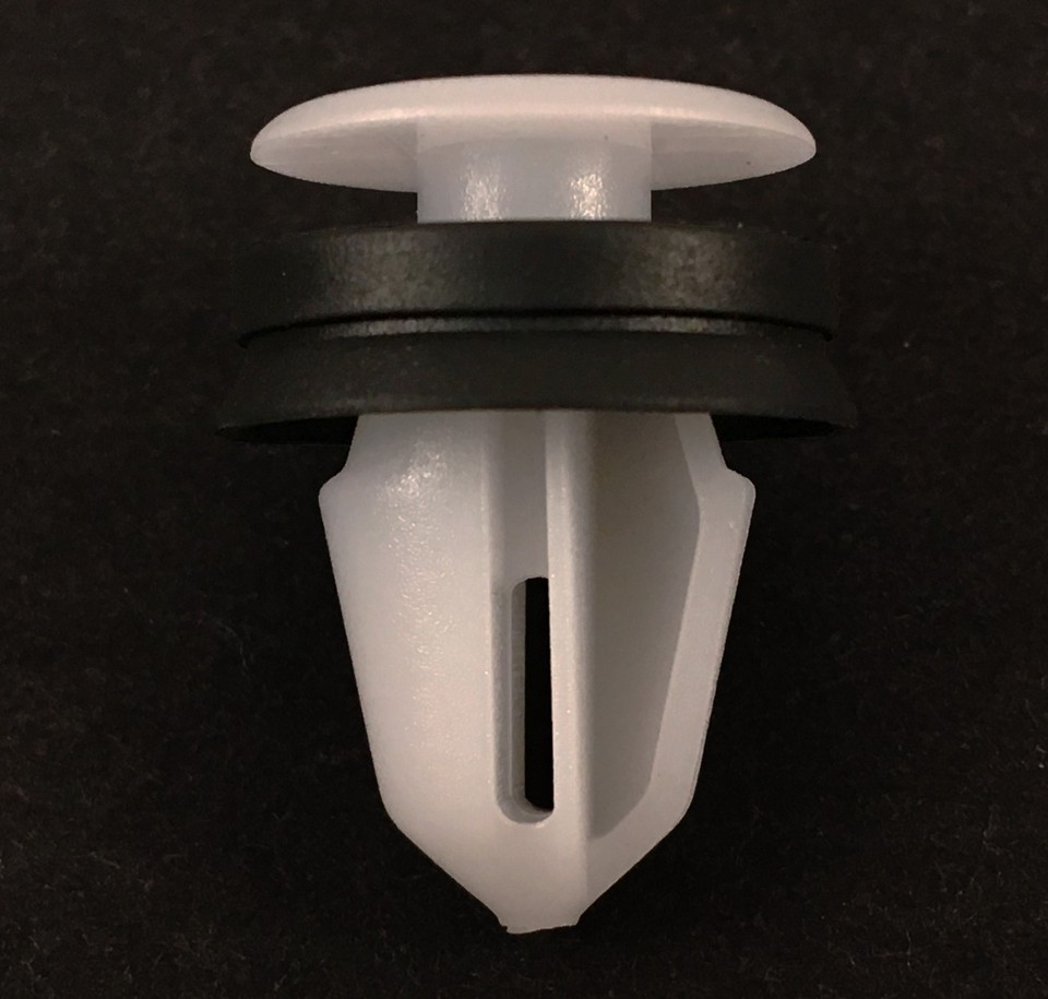 Land Rover Door Card Moulding Trim Panel Wheel Arch Fastener Clips Set ...