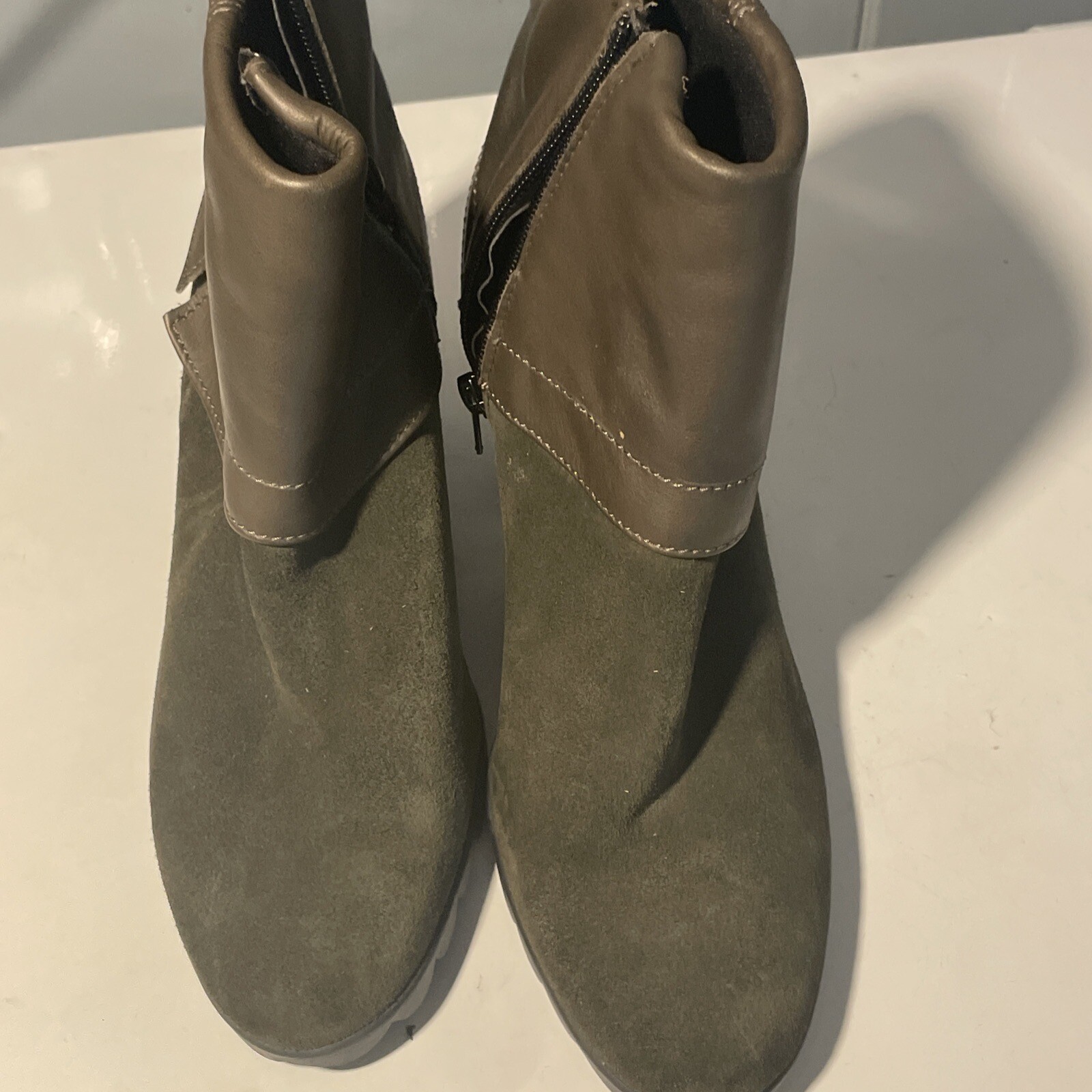 The Flexx Womens Ankle Boots Booties Suede Green Size 8 Side Zipper Non ...