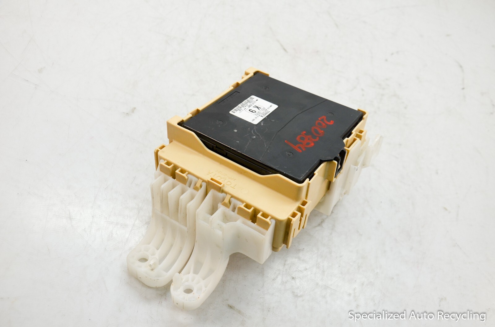 2015 TOYOTA COROLLA FUSE RELAY BOX W/ MULTIPLEX MODULE 82730-02F40 OEM ...