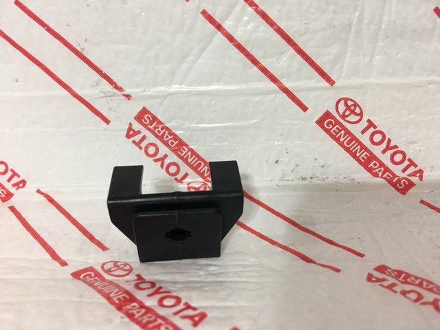 Lexus 5387958010 Genuine OEM Factory Original Bumper Cover Retainer for ...