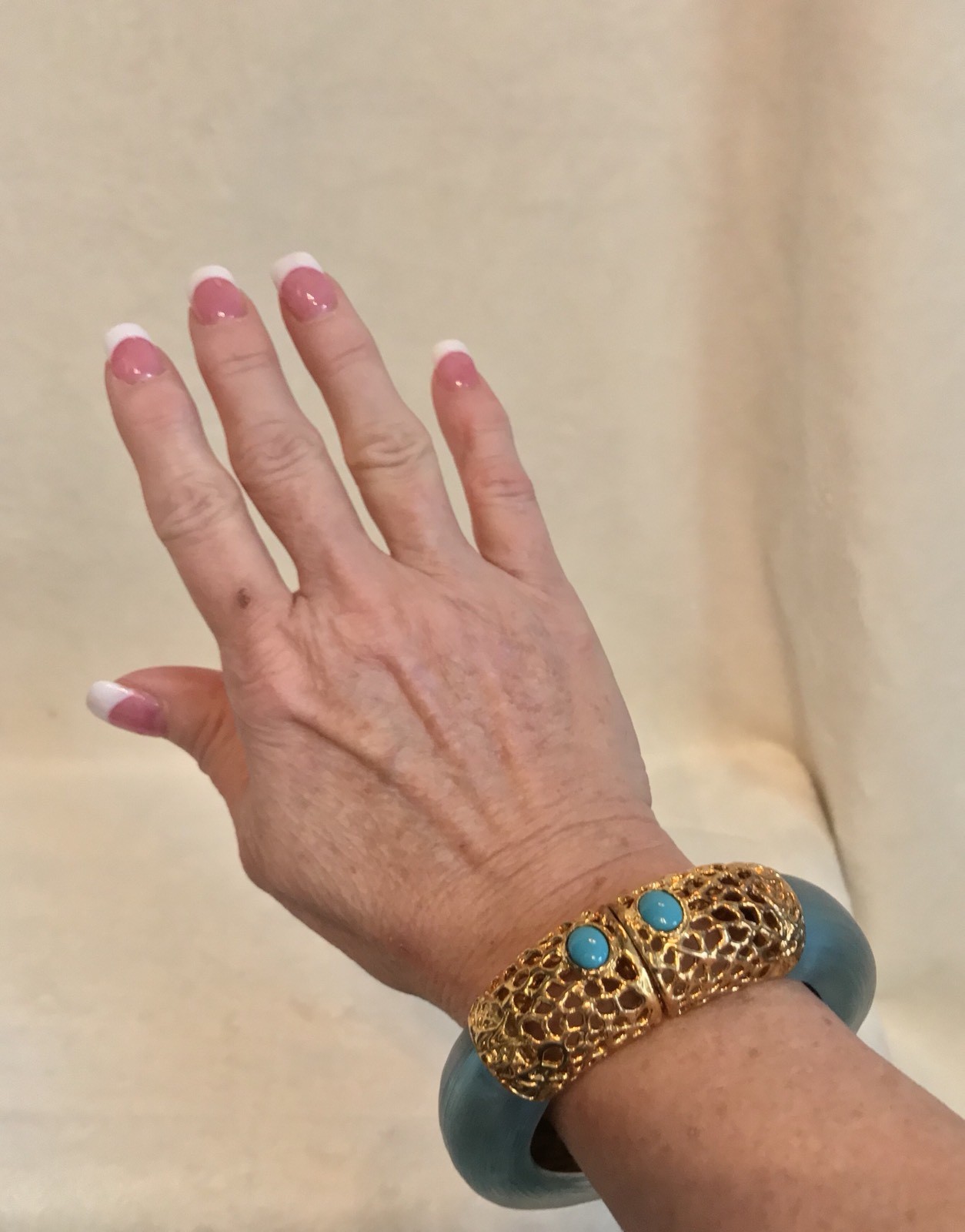 ALEXIS BITTAR Blue LUCITE Gold Tone DOME Bracelet With Turquoise ...