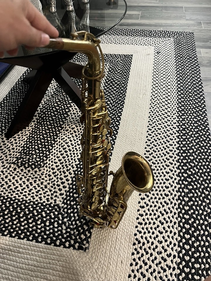 Vintage Brass Saxophone Amber Lacquer Finish Engraved Serial No. 31503 ...