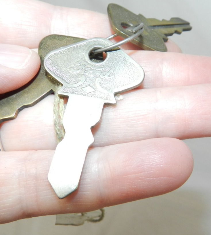 3 orig MODEL T FORD Ignition KEY lot Logo 51 67 antique auto car truck ...