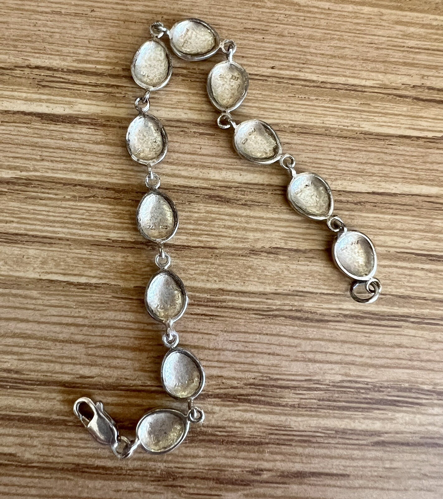 Adorable Vintage Sterling Silver Ladybug Bracelet Siz… - Gem