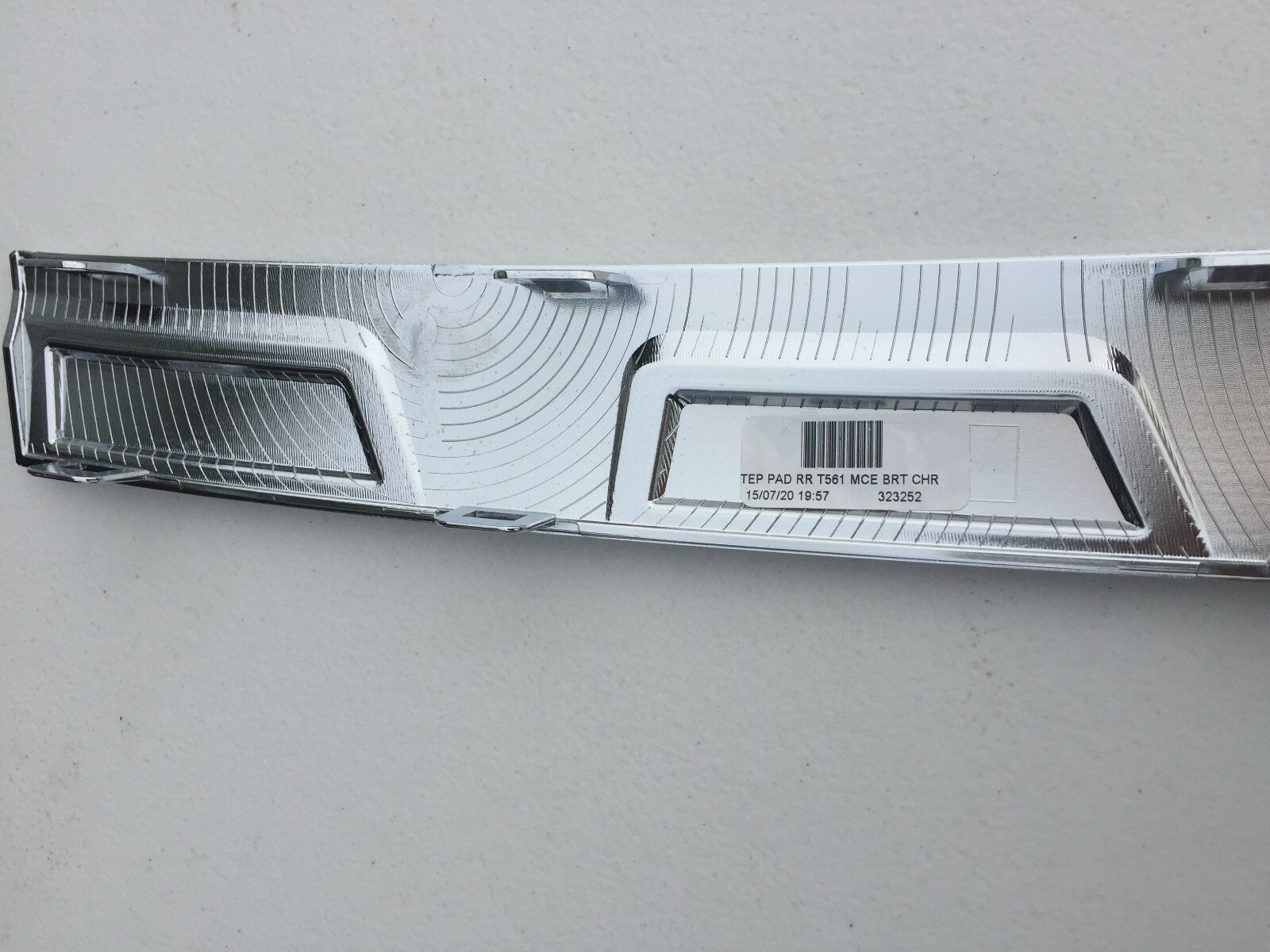 OEM 13-17 Chevrolet Traverse Rear Bumper Chrome Molding Trim Step Pad ...