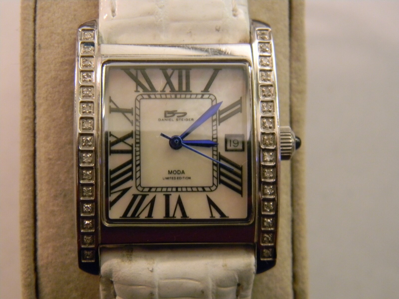 DANIEL STEIGER MOP 30 DIAMOND MODA LTD ED. QUARTZ LADIES WATCH -RUNS ...