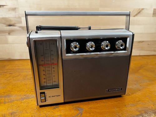 Vintage Panasonic RF-757 AM/FM Radio 10-Transistor Solid State AC ...