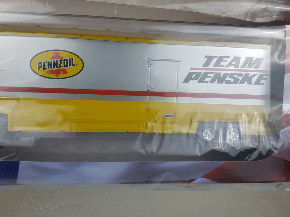Freightliner Cascadia truck 1/43 SEALED diecast 2020 Pennzoil Team ...