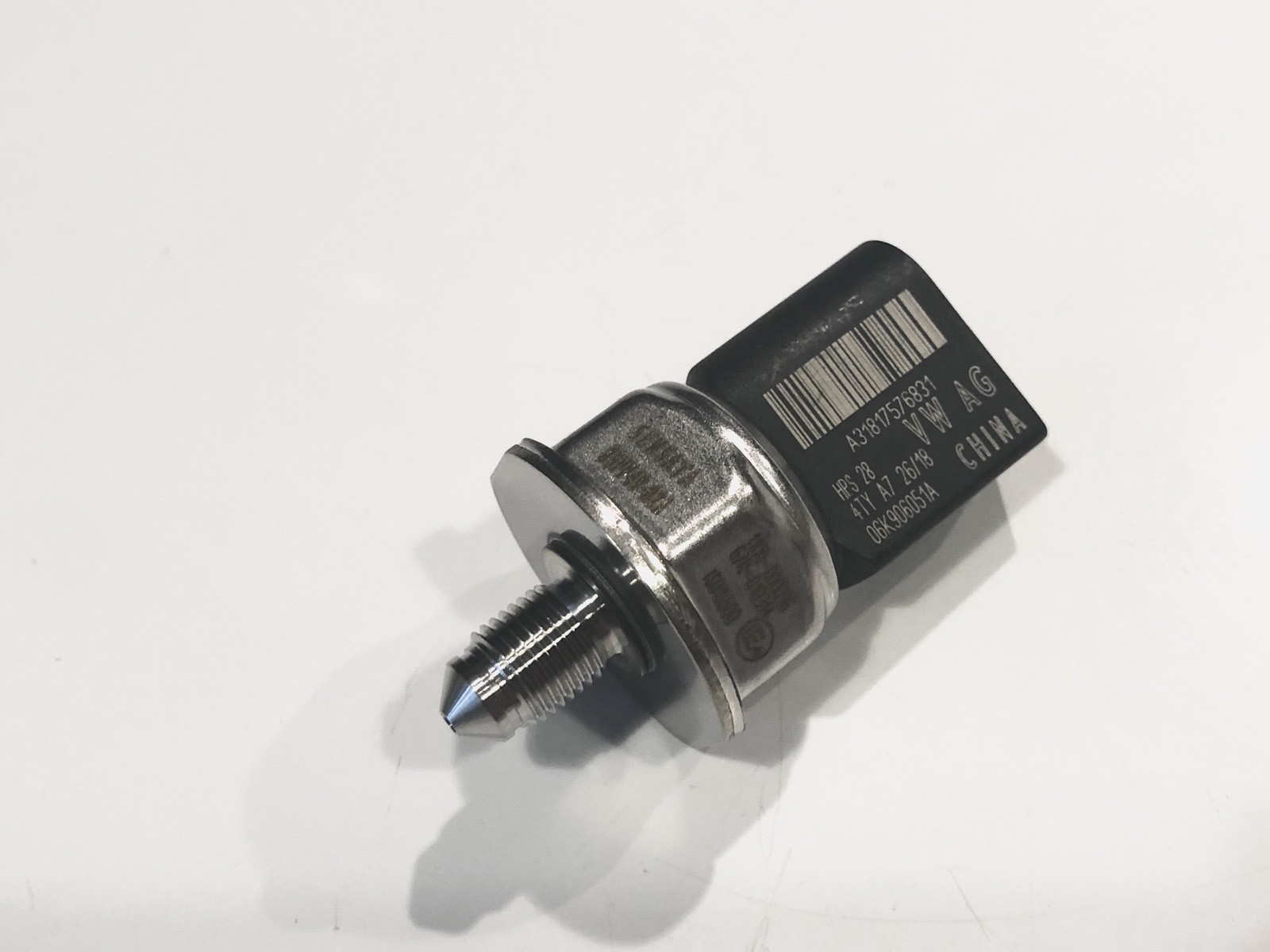 New OEM Audi A1 A3 A4 A5 A6 A7 Q3 Q5 Q7 TT R8 Fuel Pressure Sensor ...