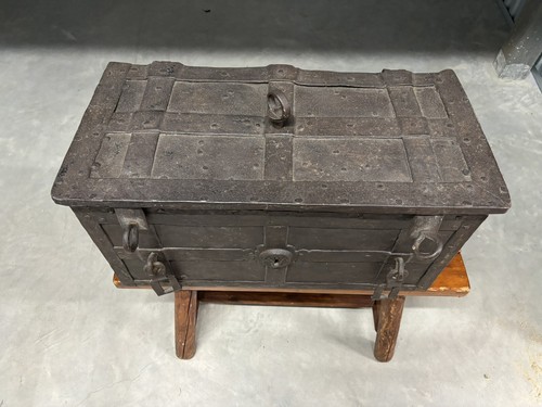 16th century Spanish colonial Lock Box Chest | eBay