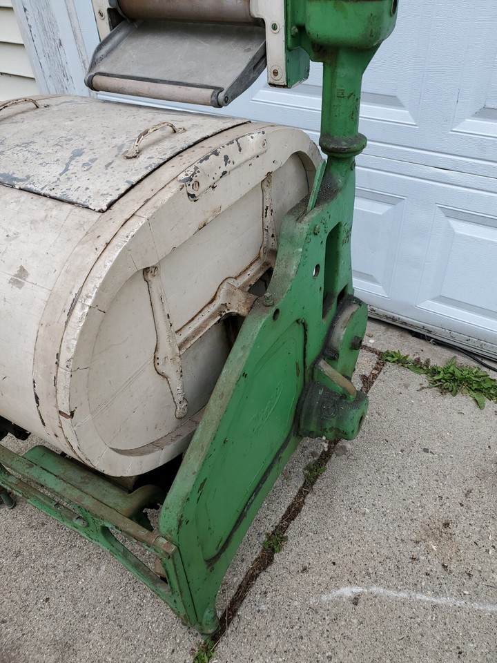 Prima Antique Electric wood Washing Machine, Nevercrush Wringer, Pulley ...