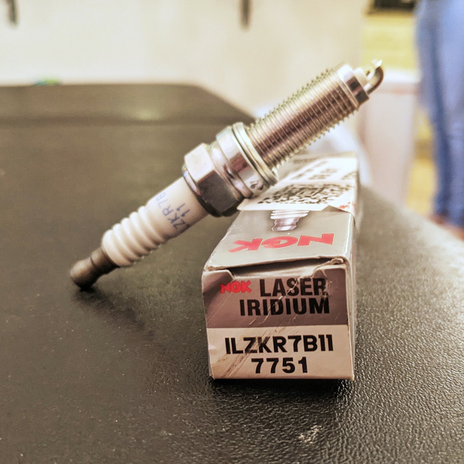 NGK ILZKR7B11 - Alternative spark plugs