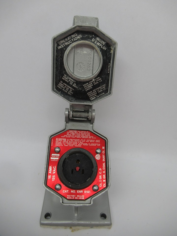 Crouse-Hinds ENR-5151 Aluminum Receptacle 15A 125V 3W 2P *Cosmetic ...