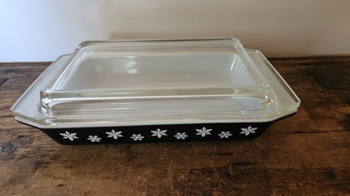 VINTAGE PYREX KITCHEN 548-B BLACK WHITE SNOWFLAKE CASSEROLE BAKING DISH ...