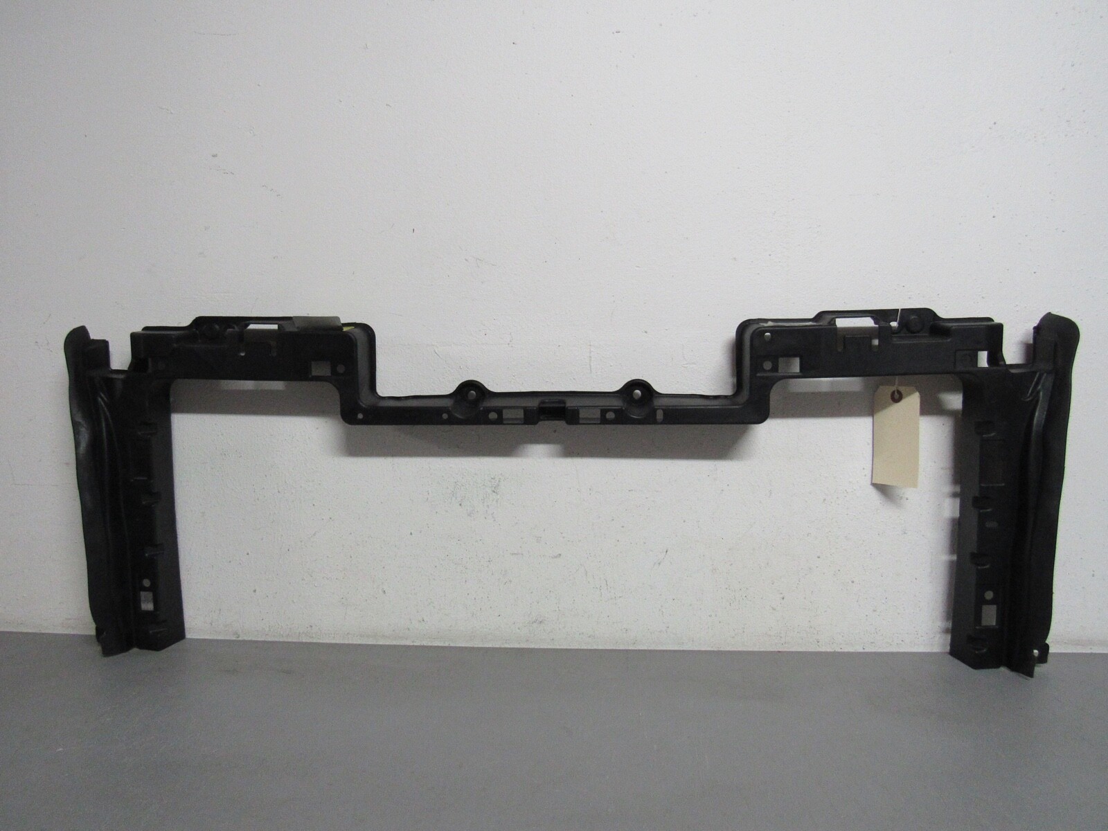 2019-2020 CHEVROLET SUBURBAN RADIADOR SUPPORT UPPER SHIELD | eBay