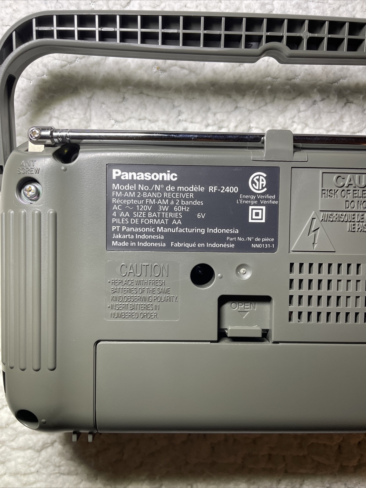 Panasonic Portable Radio FM-AM 2 Band Reciever RF-2400 Grey Silver ...