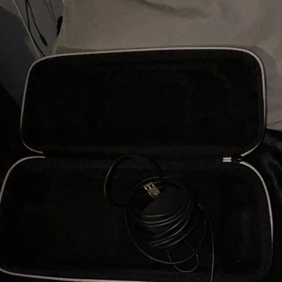 Valve Steam Deck Handheld Console Black Wi-Fi USB-C with Case and ...