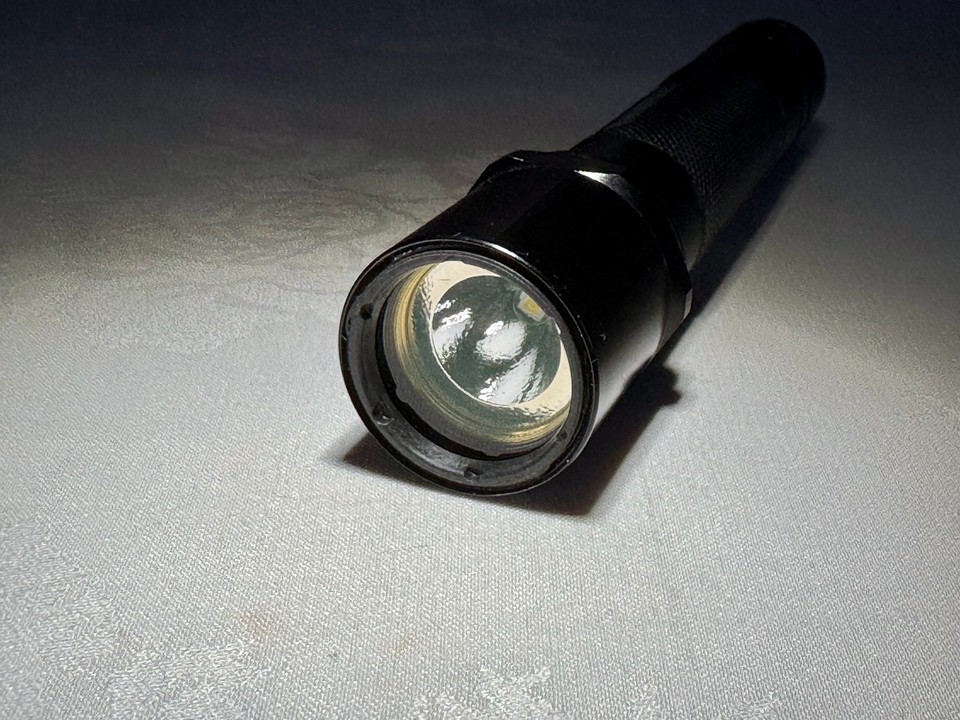 RARE vintage Surefire 9P with Malkoff M61 219bv2 SHO dropin (limited ...
