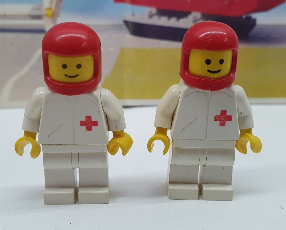 Lego 6691 Classic Hospital Red Cross Helicopter 1981 Book Miss x1 READ ...