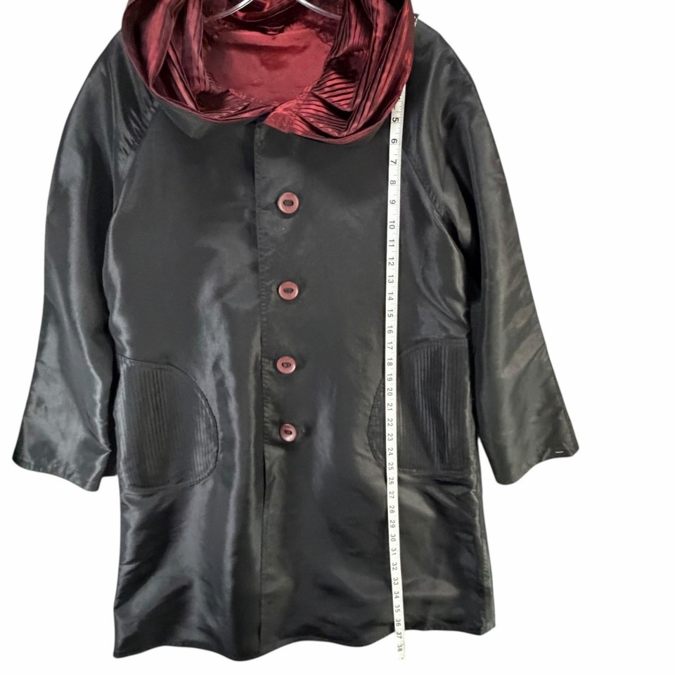 Ubu Reversible Parisian Opera Raincoat Small Black Red iridescent ...