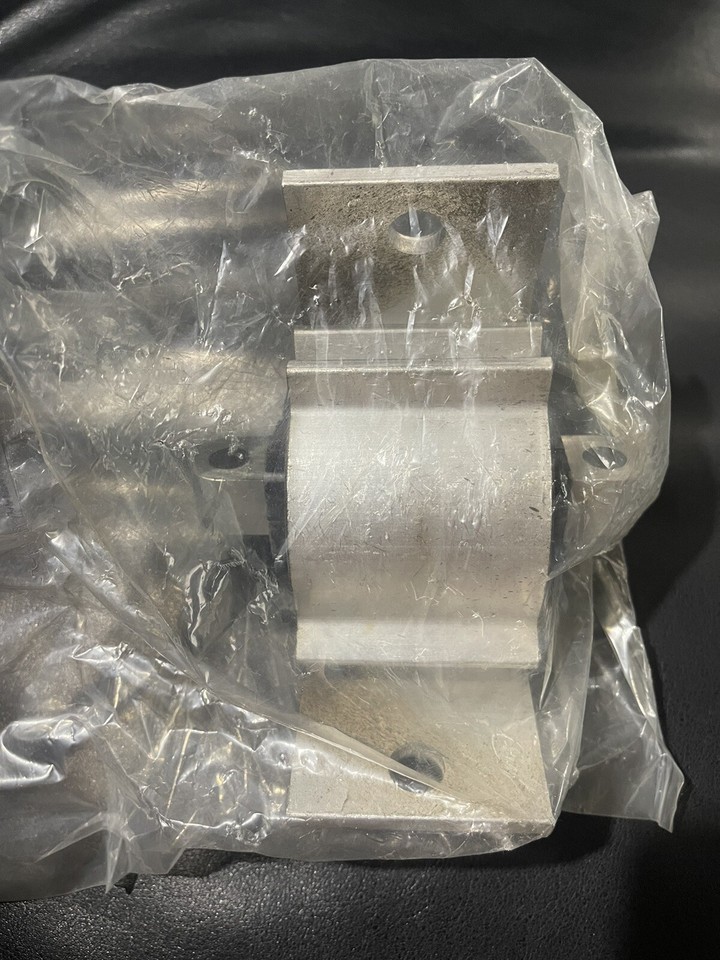 Transmission Mount T2H14266 T4N1434 For Jaguar XE XF 2.0L 3.0L Diesel ...