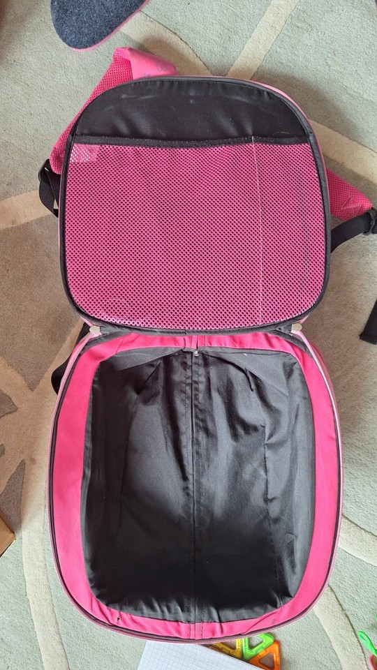 Trunki BoostApak - Travel Backpack / booster car seat - Hello Kitty ...