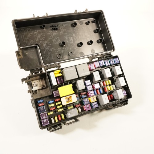 2013 Dodge Caravan Chrysler Town & Country Fuse Box TIPM Module ...