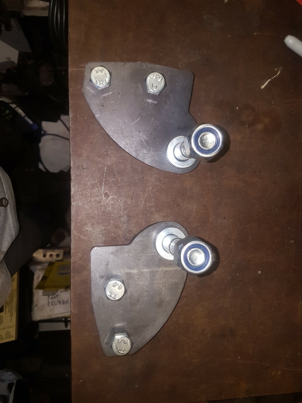 Mitsubishi L200 K74 rear shock relocation bracket/extended lower shock ...