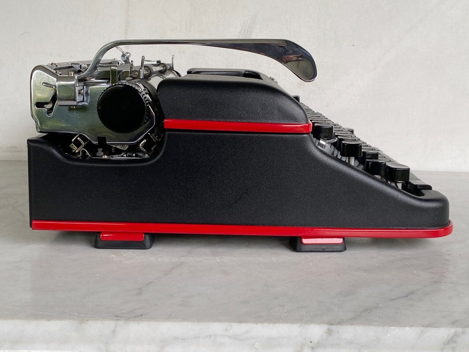 Special Restored OLYMPIA SM4 Typewriter. Black & Red, Senatorial Font ...
