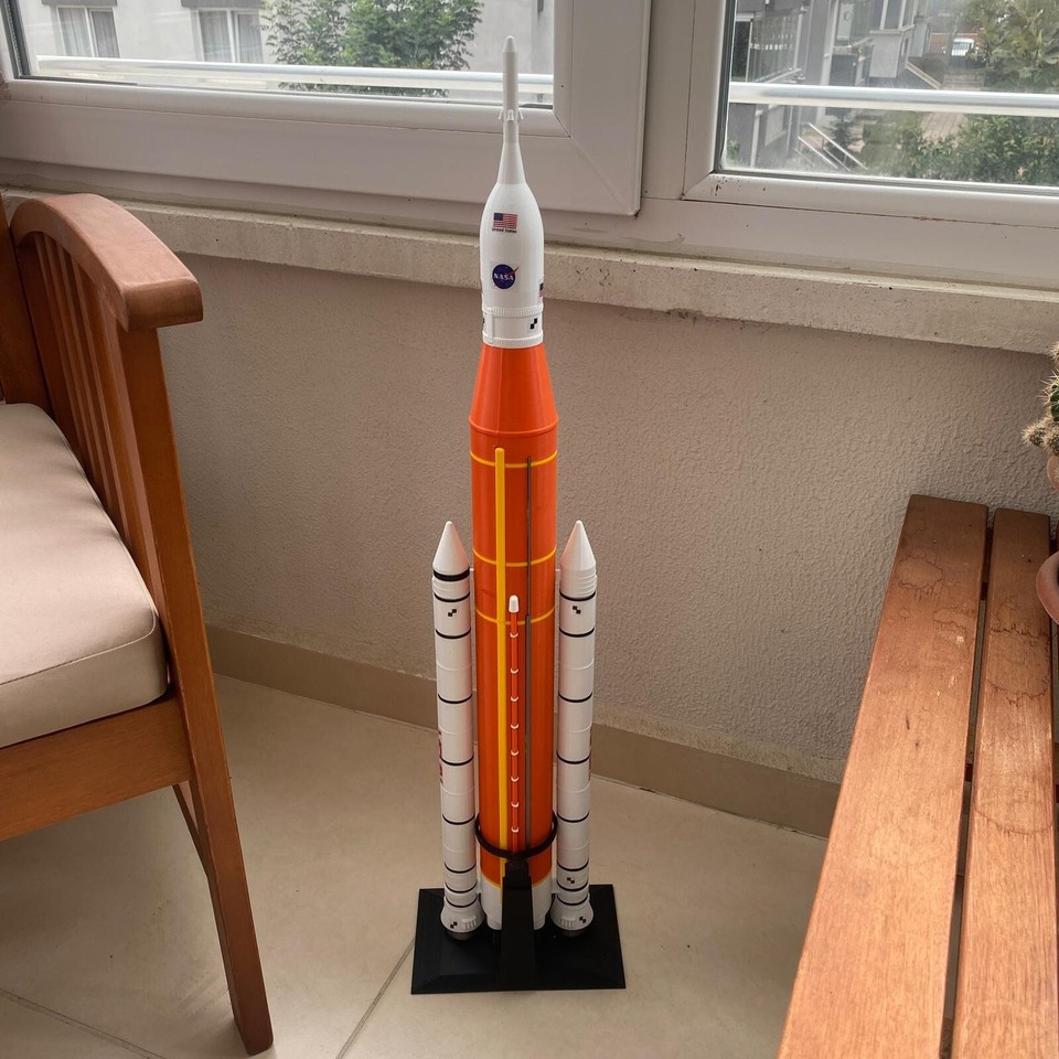 NASA Artemis SLS Block 1 3D Model Rocket - 1/144 Scale 28"-Seller ...