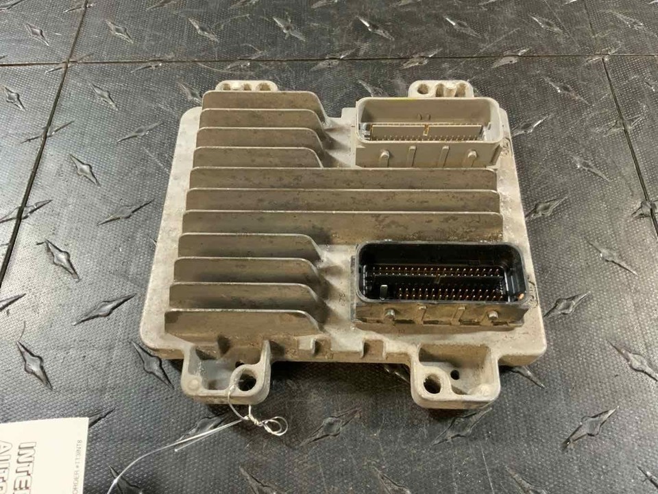 2010 - 2014 Chevy Tahoe Electronic Control Module 5.3L V8 AT 4x2 ...