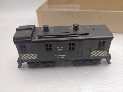 Ho Scale Roundhouse Maintenance of Way M.W. 371 Diesel Locomotive ...