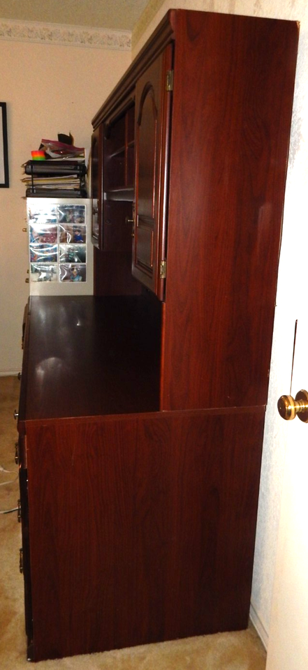Computer Desk & Hutch Light Power Strip Locks Multiple Media Storage | eBay