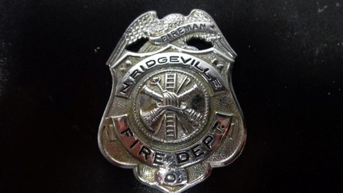 OBSOLETE FIREMANS BADGE ~ FIREMAN N. RIDGEVILLE OHIO FIRE DEPT PIN BACK ...