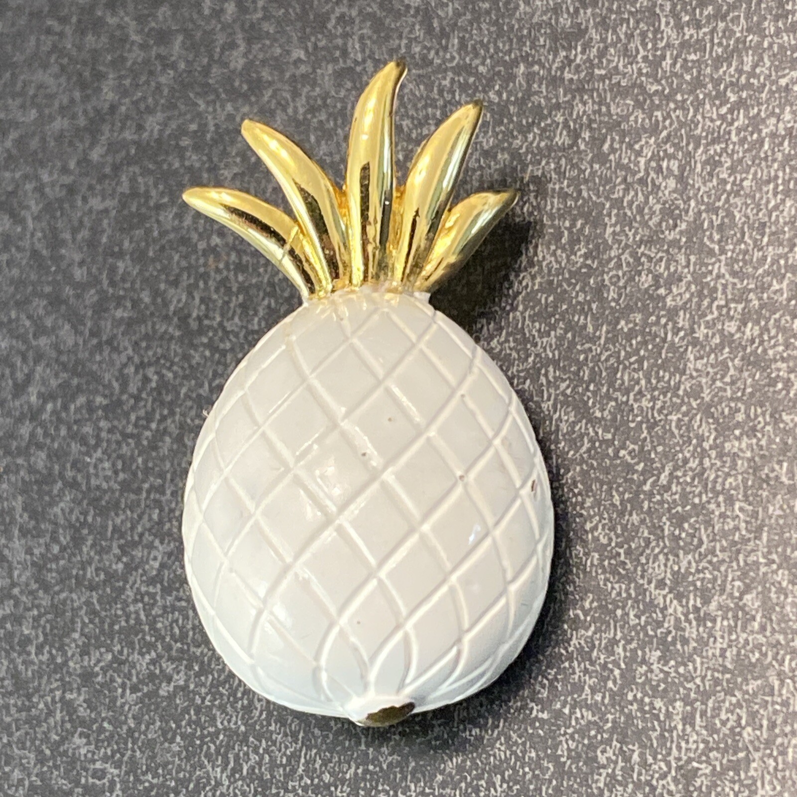 Crown Trifari Vintage Pineapple Brooch Trifarium Gold Plated White ...