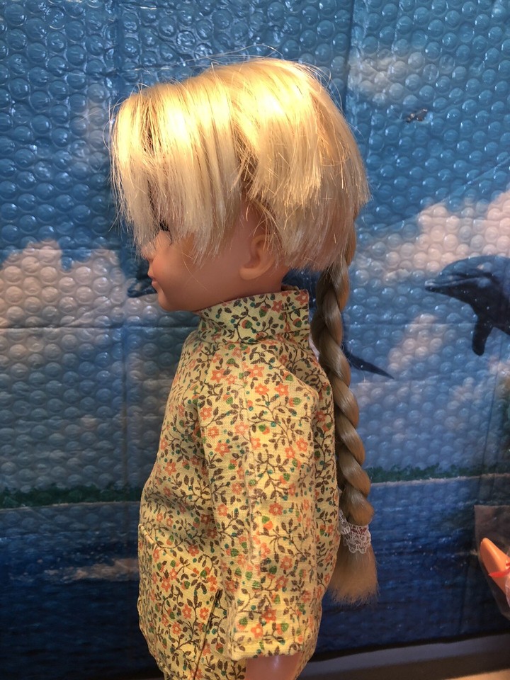 (SALE) VINTAGE IDEAL VELVET DOLL IN A FLOWERED DRESS AND MATCHING ...