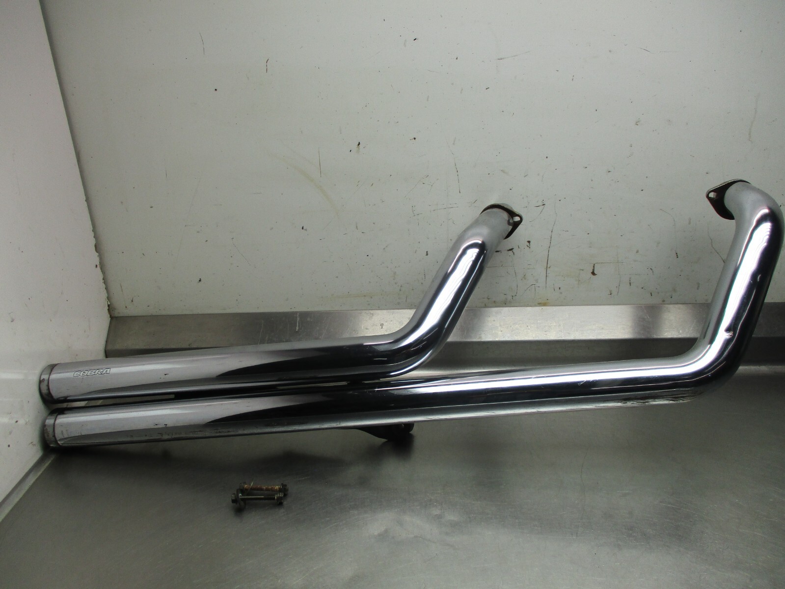2006 Honda Shadow Spirit 750 Exhaust Muffler 18320-MCR-D01 18310-MCR ...