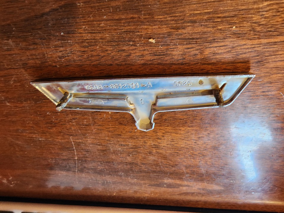 1966-67 Ranchero Tailgate Emblem C6DB-6642514-A Bull Horns | eBay